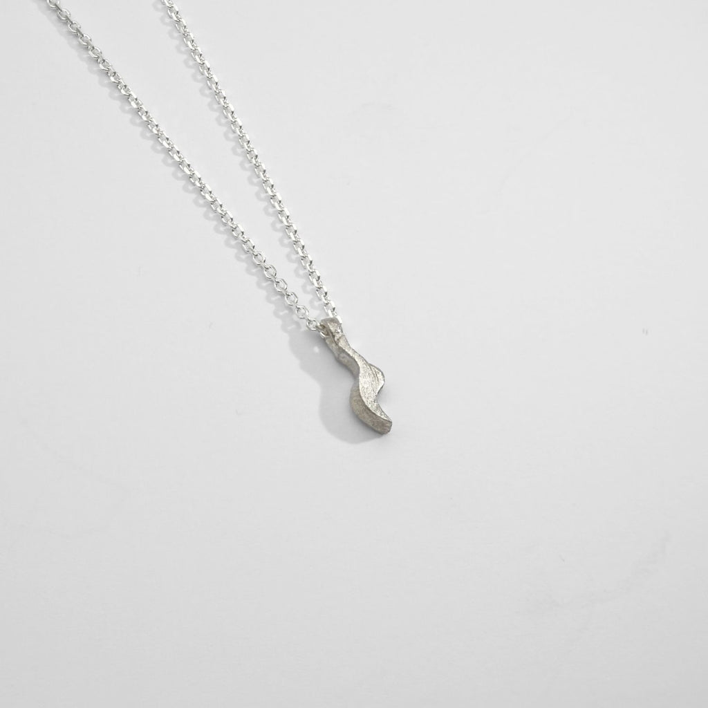 Glissando: Small Silver Pendant – Mari Thomas Jewellery