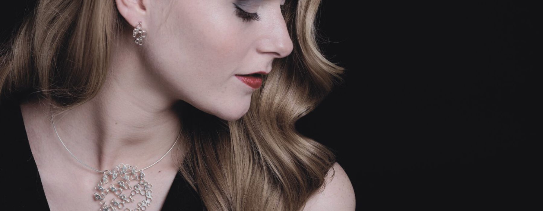 Award winning Welsh Jewellery Designer – Mari Thomas Jewellery